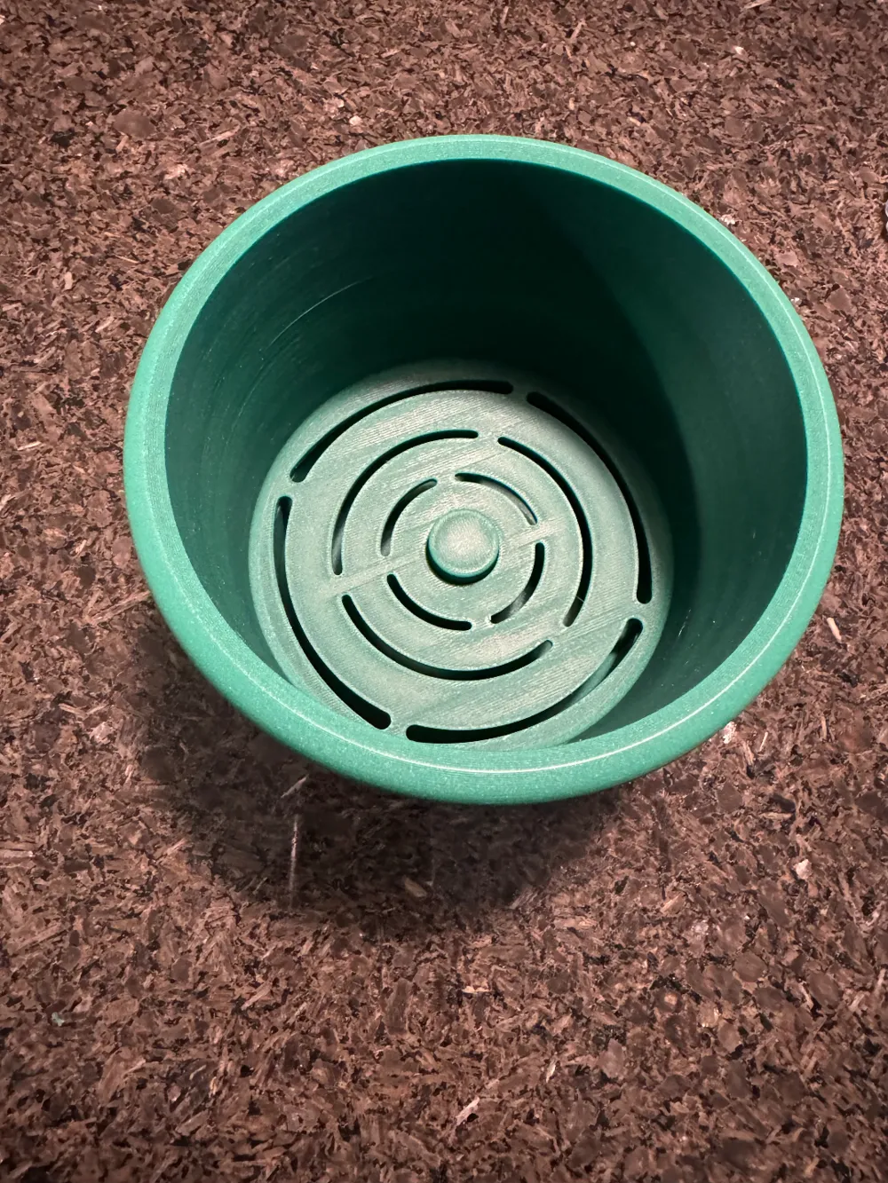 Plant Pot by Chris.henleMakerWorld: Download Free 3D Models