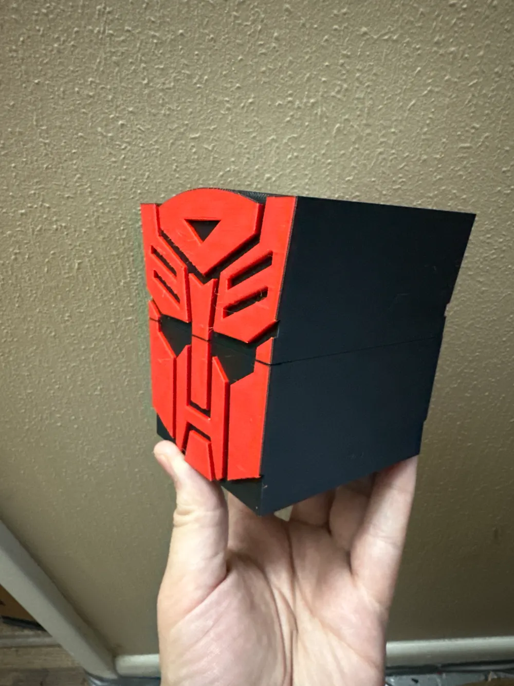Transformers Autobots Commander Deck Box by Mforgeman - MakerWorld