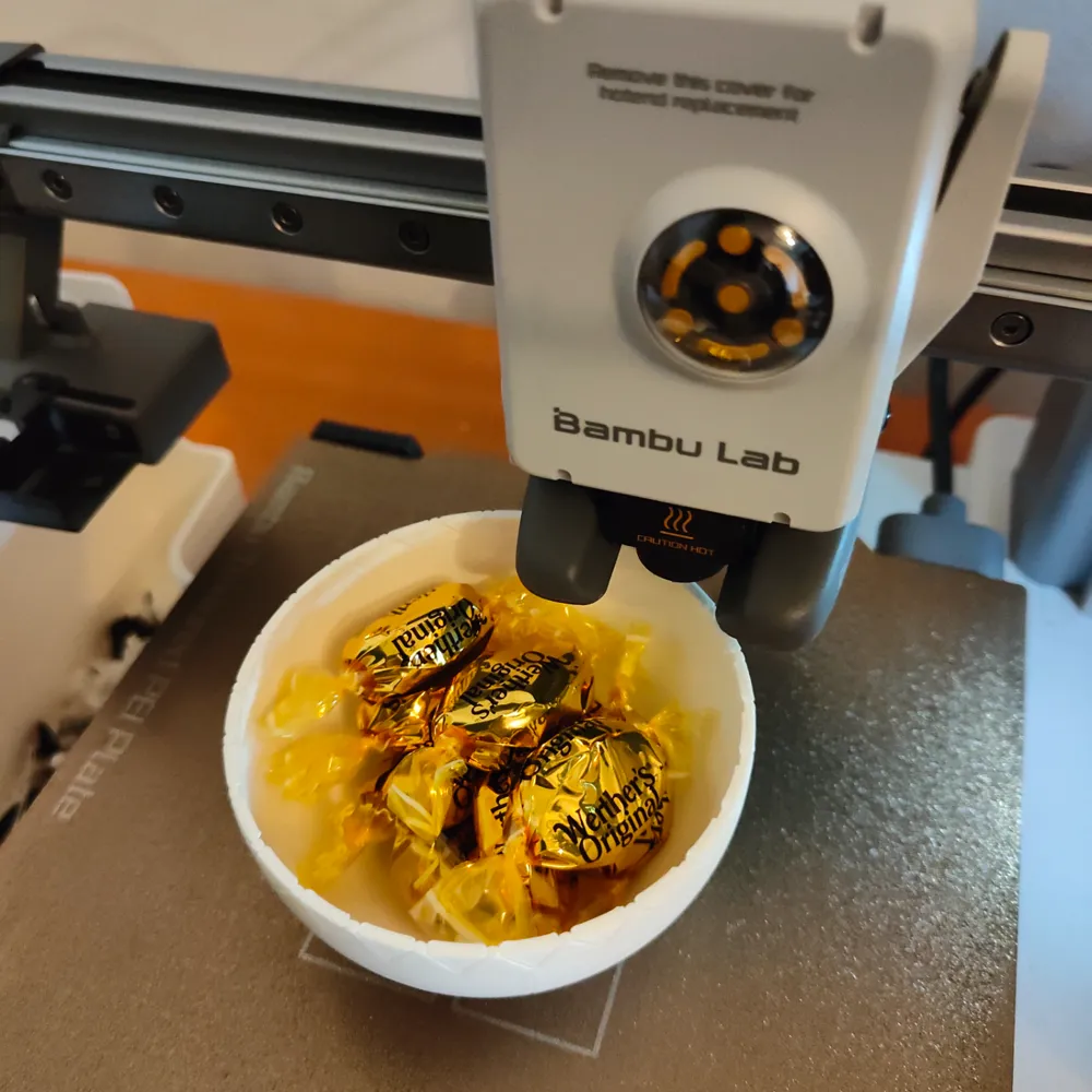 Breakable egg with surprise. by FunPrint - MakerWorld