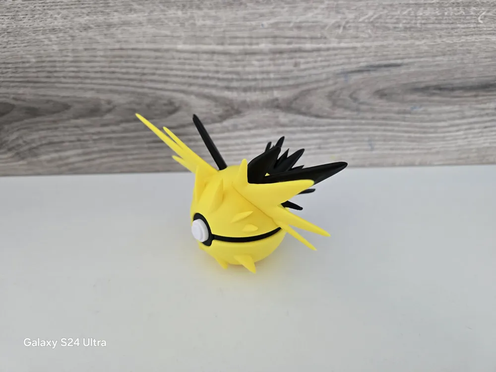 #0145 Zapdos Pokéball - Multiparts - Free 3D Print Model - MakerWorld