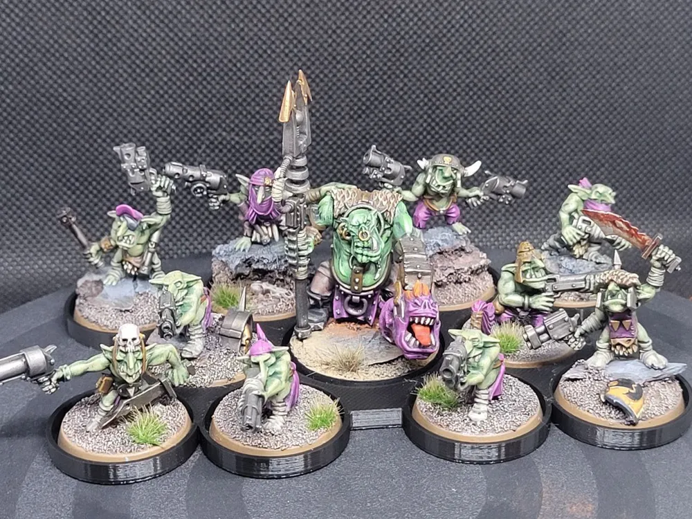 Gretchin with Runtherd Movement Tray 10 x 25mm + 1 x 32mm Bases by ...