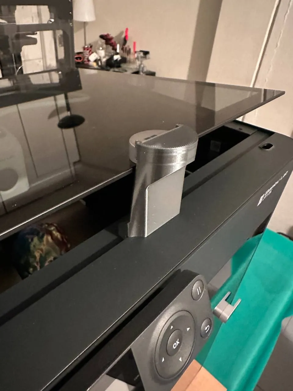 [P1S/X1C] Glass Top Riser 6 x 3 mm Magnets Remixed by Howell - MakerWorld