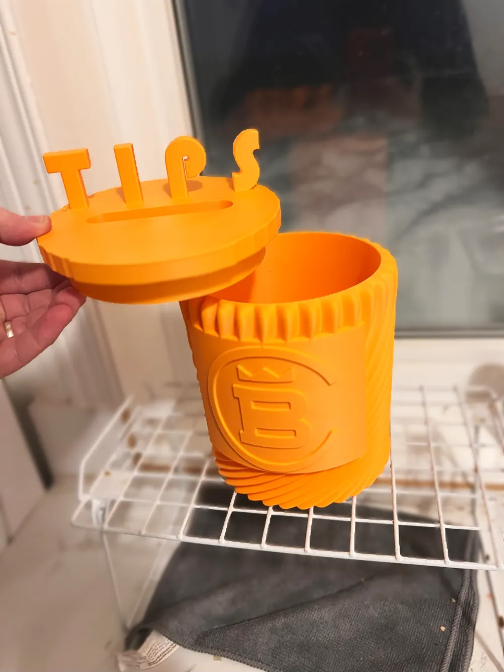 Tip Jar with Twist Design for Businesses by B.Zakaria - MakerWorld