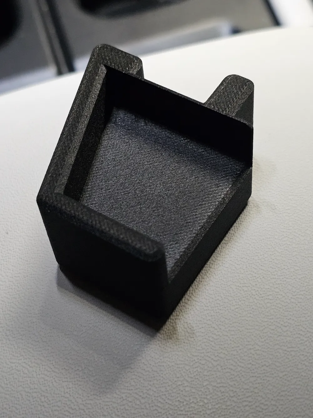 Fisker Ocean Passenger Taco Tray Clamp by Anil Singh MakerWorld ...