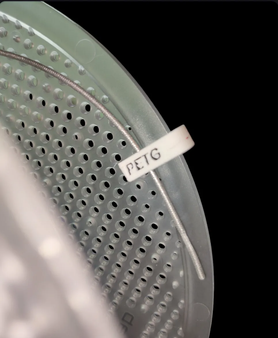 CLIP FILAMENTO by Izzodesign74 - MakerWorld