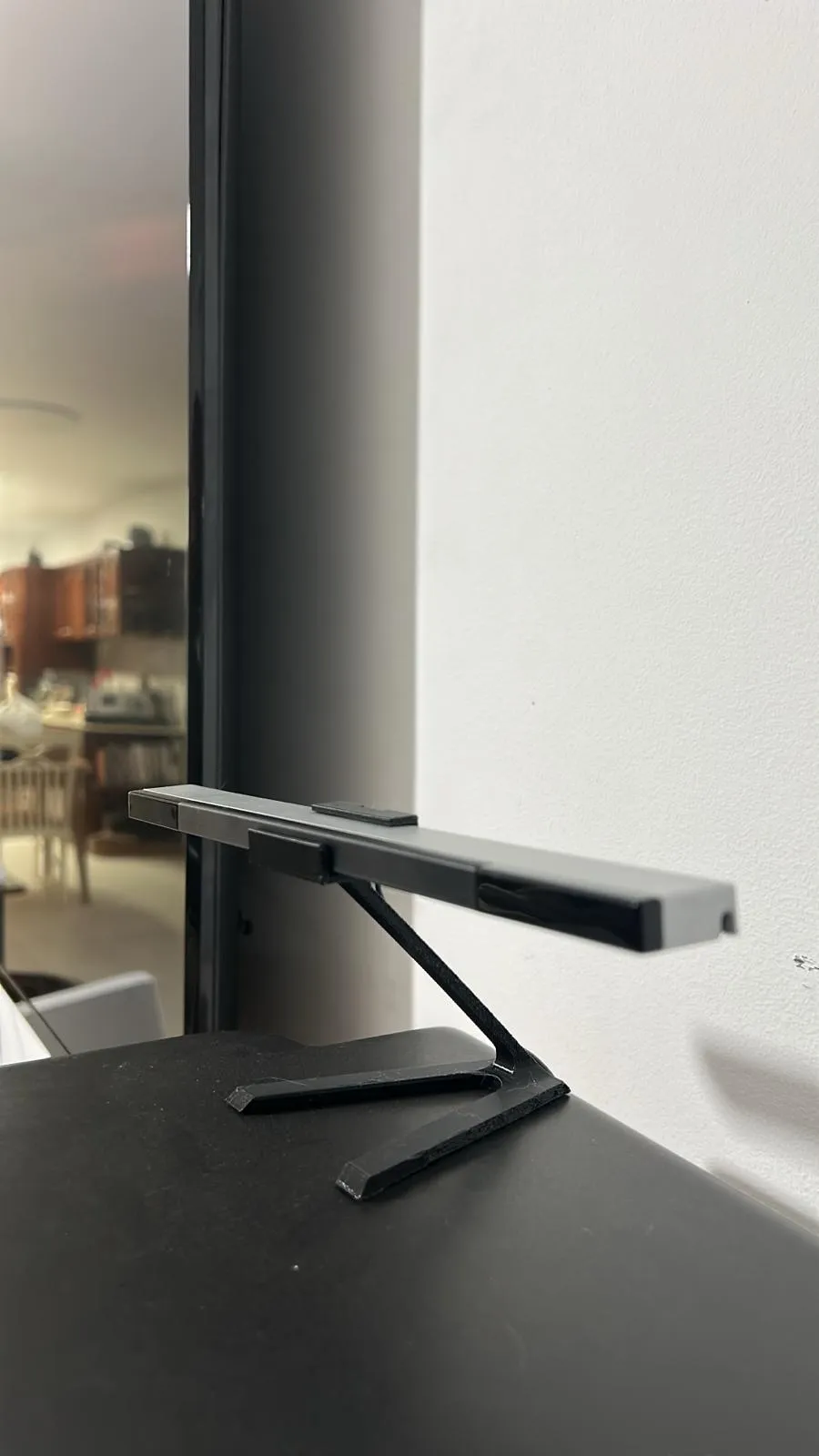 Wii Sensor Bar stand - Free 3D Print Model - MakerWorld