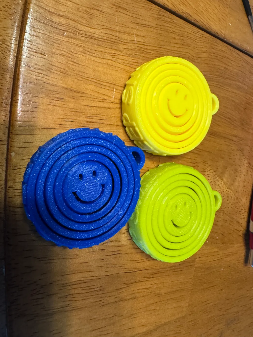 Smile Gyro Keychain by Flyrockets MakerWorld: Download Free 3D Models