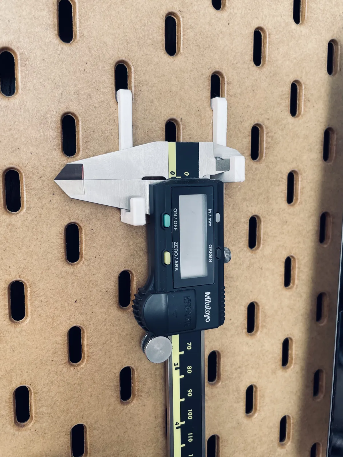 Digital Caliper mount for SKÅDIS - Free 3D Print Model - MakerWorld