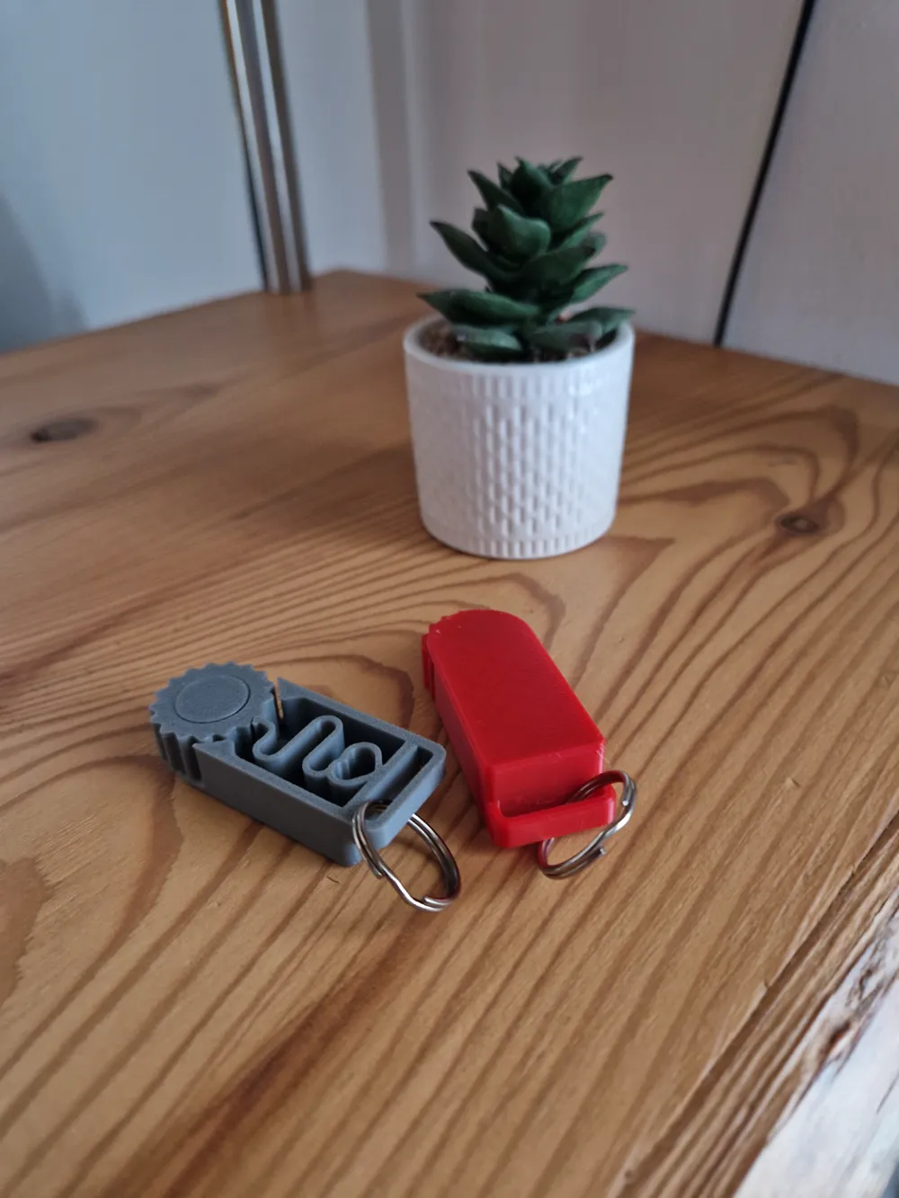 Fidget Click Keychain CLICK by Blangi - MakerWorld