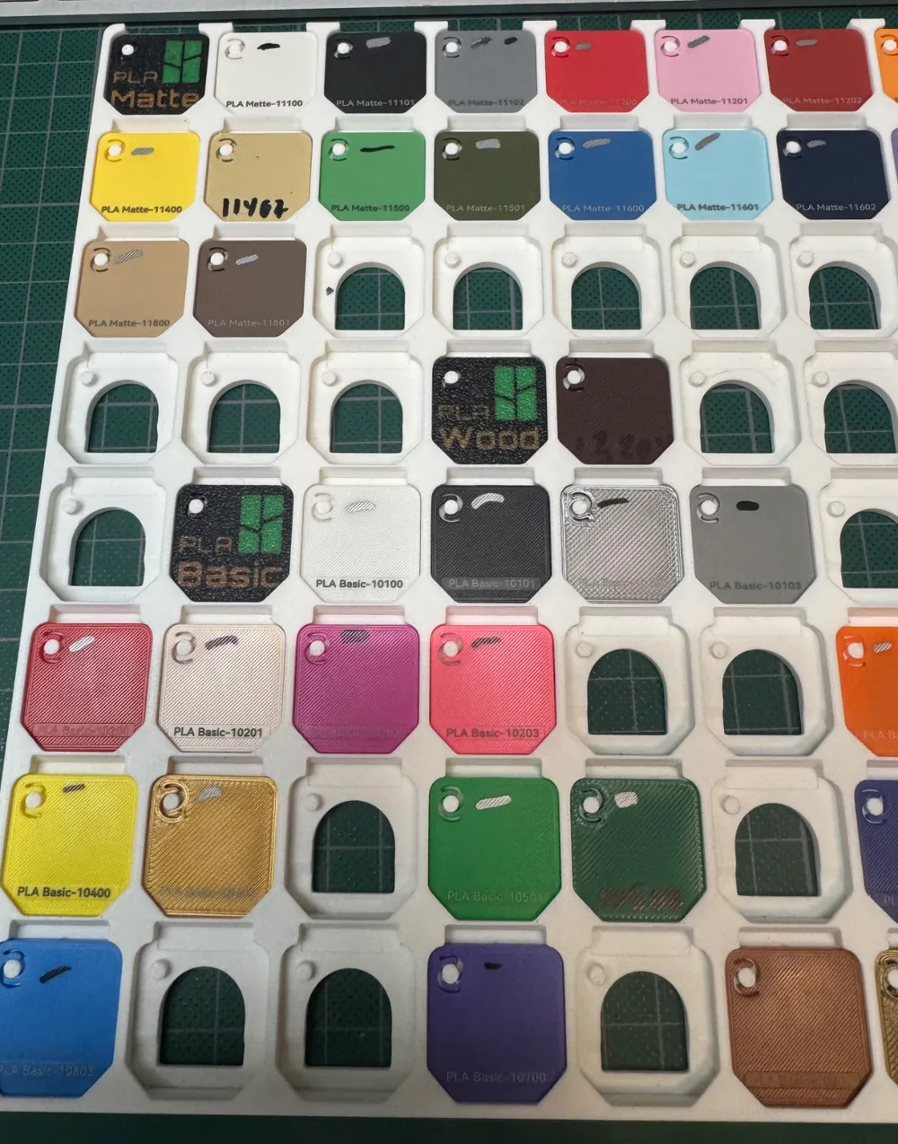 Bambu Swatch PLA Wood Remixed by Beerdas Drygoods MakerWorld: Download ...