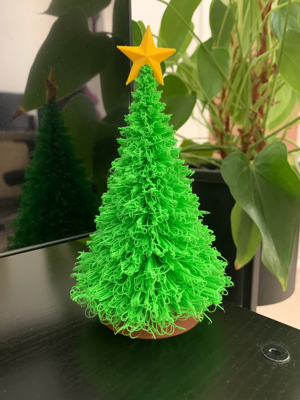Christmas Tree with Stand - Free 3D Print Model - MakerWorld