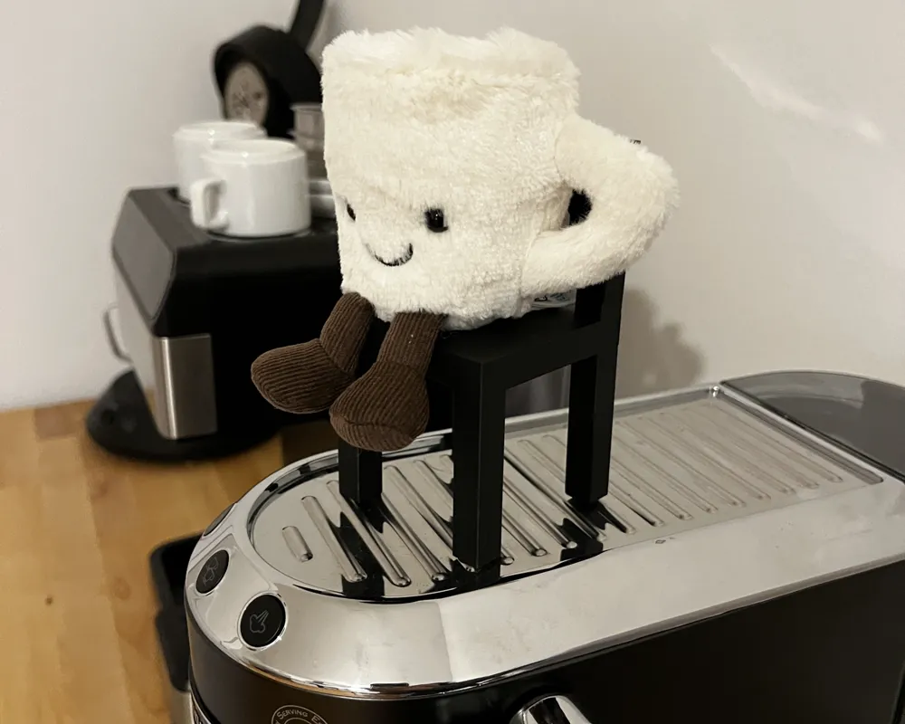 Mini Chair for Jellycat by vaporwave MakerWorld: Download Free 3D Models