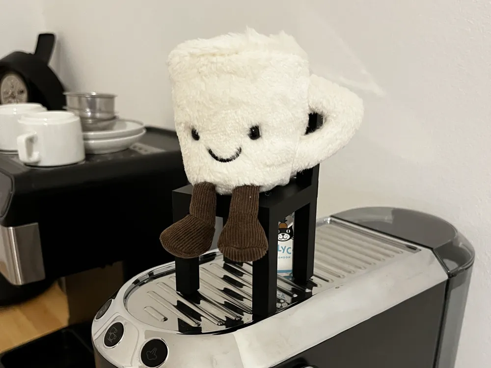 Mini Chair for Jellycat by vaporwave MakerWorld: Download Free 3D Models