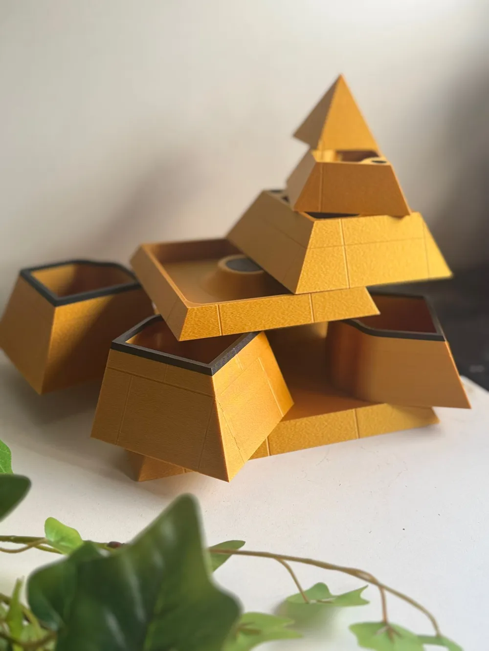 Pyramid Storage Desk Organizer Jewelry by Pica3d MakerWorld: Download ...