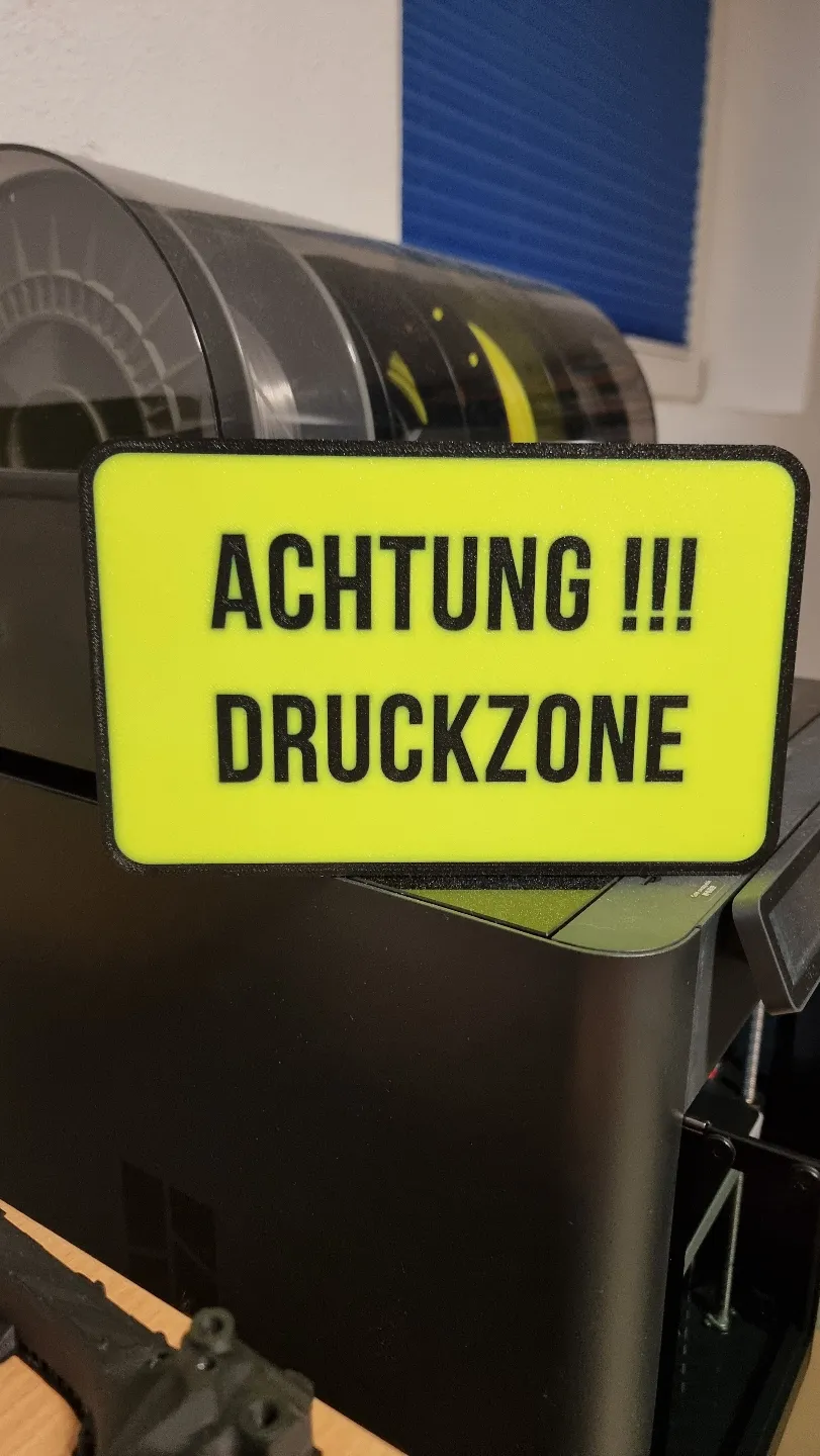 Warning Label German "Achtung Druckzone" by Stthomas - MakerWorld