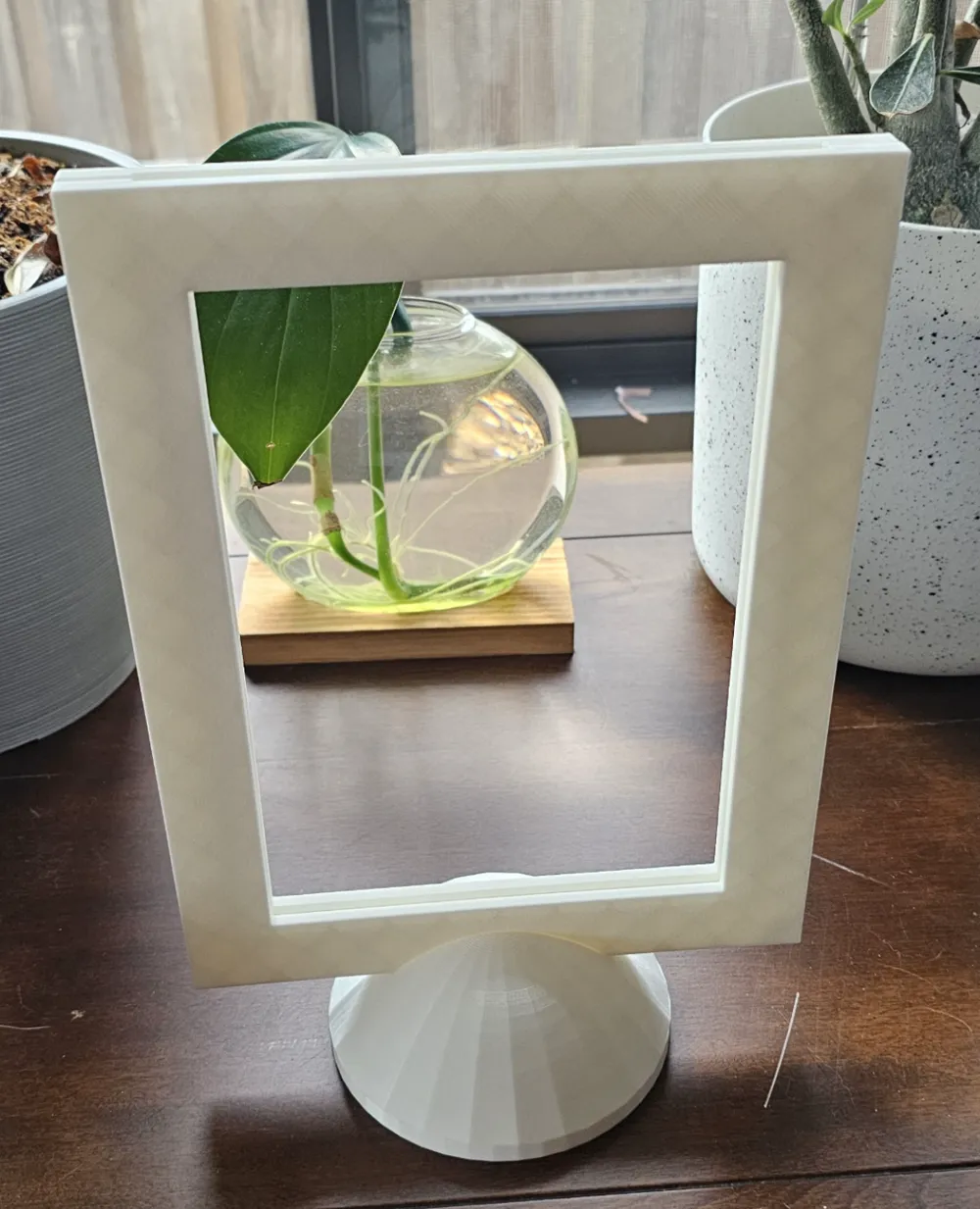 Picture Frame with round base 5x8 inch Remixed by Oreo - MakerWorld