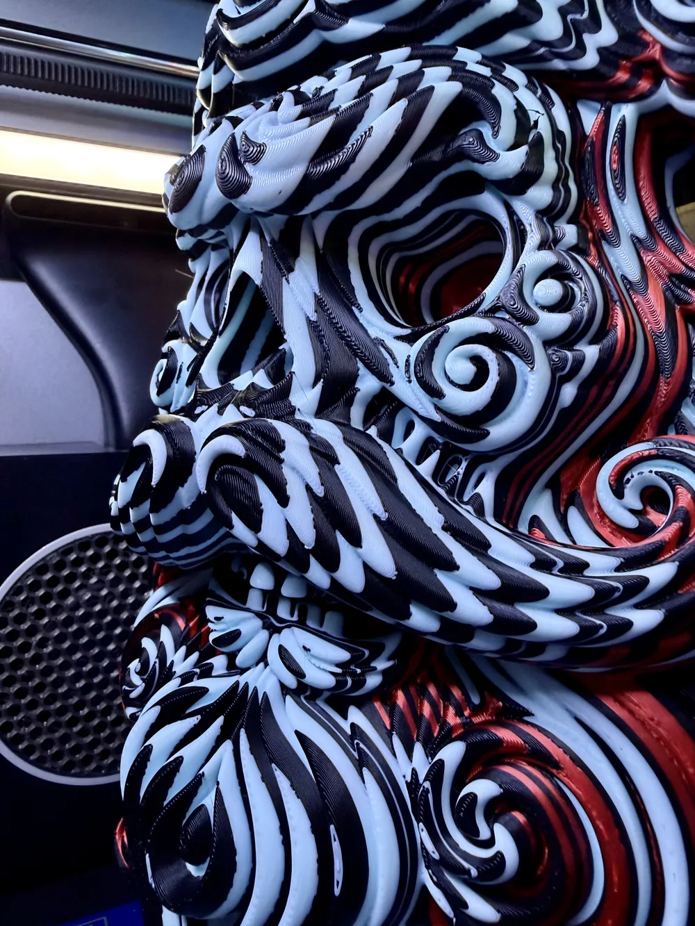 Psychedelic Santa - ColorStacked Kringle wallmount - Free 3D Print ...