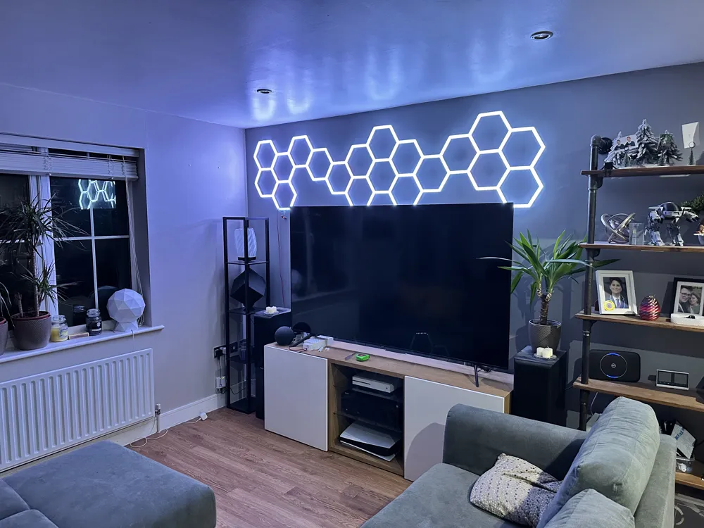 Hexagon WLED (LED) wall lamp art (ESP32, IMP441) by Ross Harvey ...