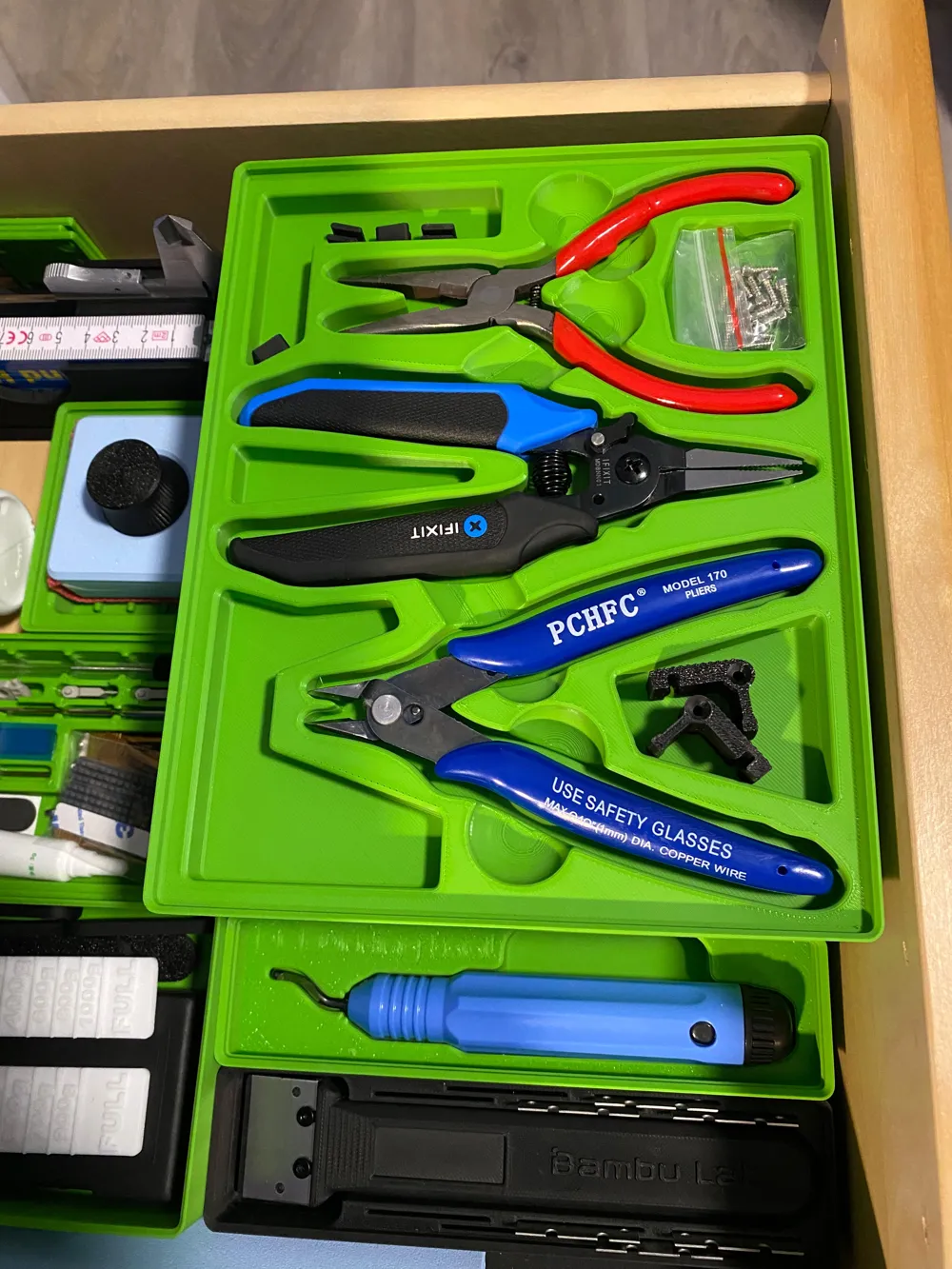 Gridfinity Basic Pliers Shadowbox 4x5 - Free 3D Print Model - MakerWorld