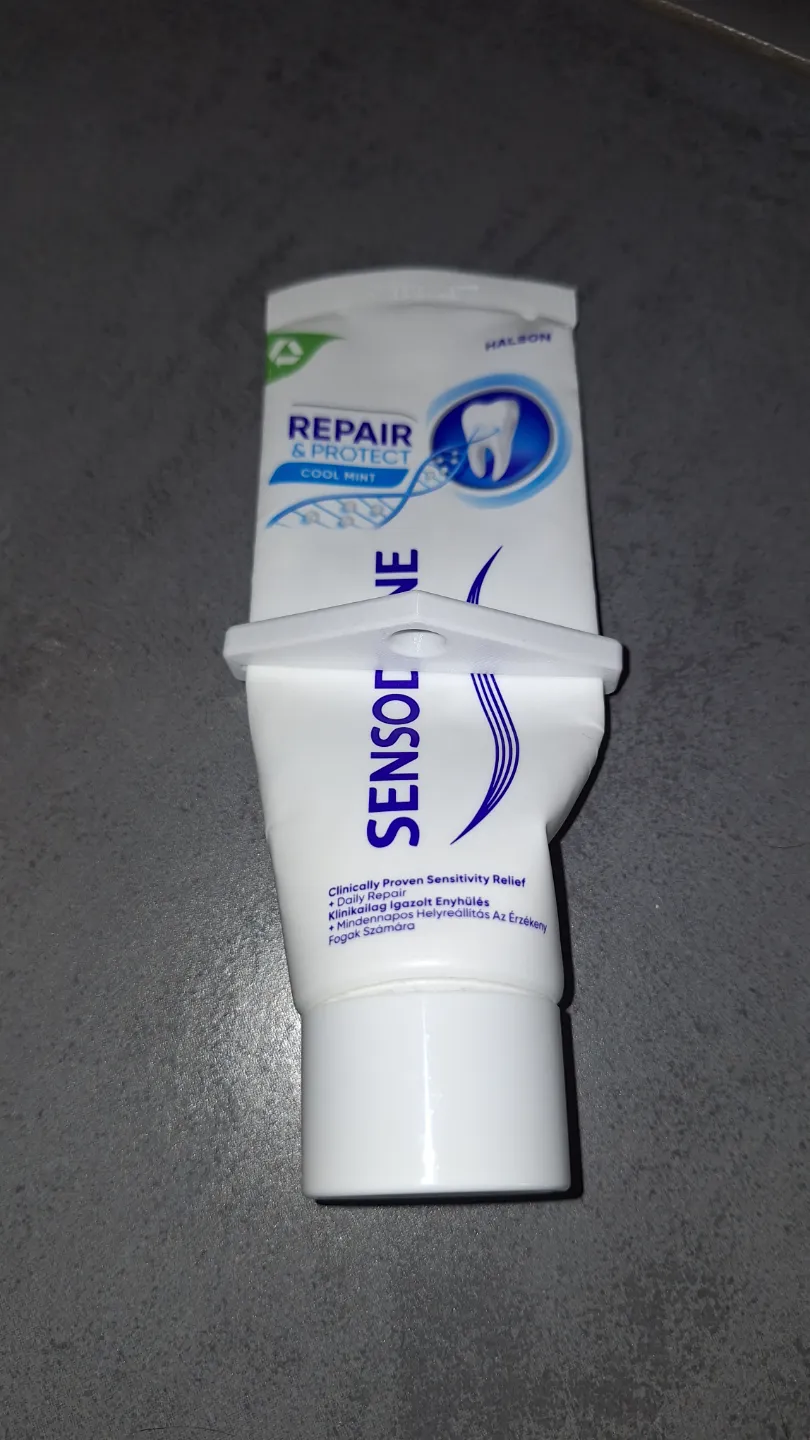 toothpaste squeazer by Marcel - MakerWorld