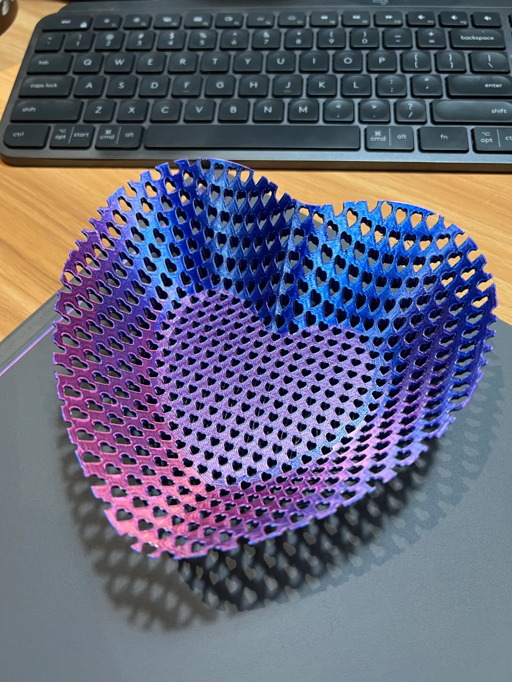 Love heart mesh basket ~ Valentines day! by Bob MakerWorld: Download ...