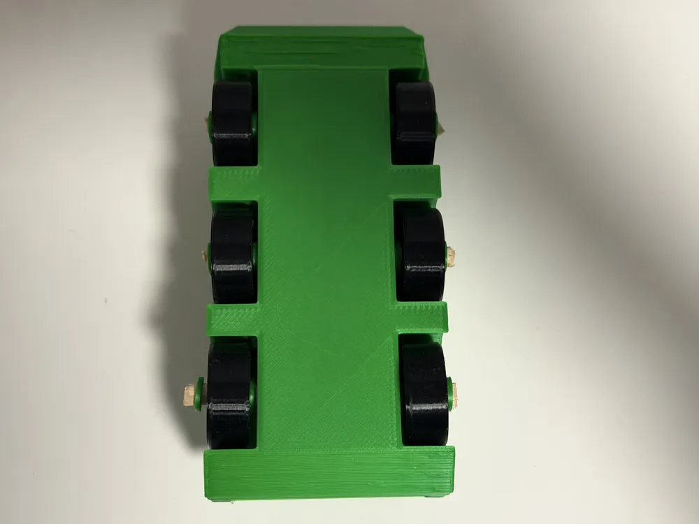 Panzer-Schwerkraftauto - FUNKTIONIERENDER Modellpanzer mit Rädern ...