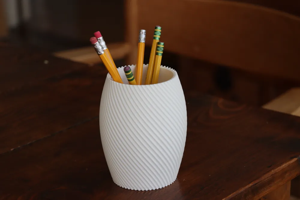 Fiona - Spiral Vase // Pencil Holder by ben_prints - MakerWorld