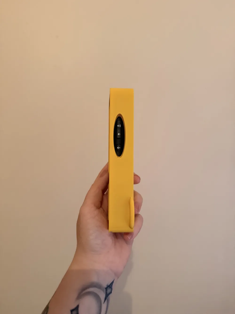 Roku Remote Case - NO SCREWS - Free 3D Print Model - MakerWorld