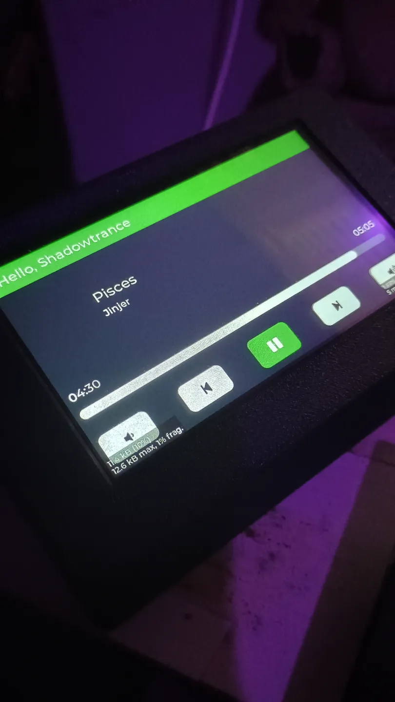 Sunton ESP32-8048S043 Desk Stand by Shadowtrance - MakerWorld