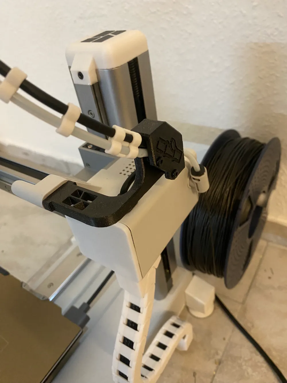 A1 mini PTFE Cable Mount Cable Guide V2 by rgb-Slotcover MakerWorld ...