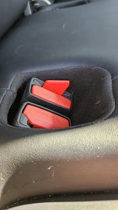 Tesla Seatbelt Buckle Silencer ULTRAFAST by F. C. - MakerWorld