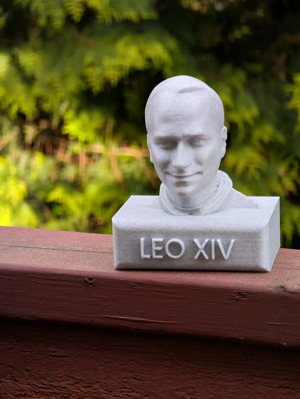 New Pope! Leo XIV Bust from real photo. by Lenscap MakerWorld: Download ...