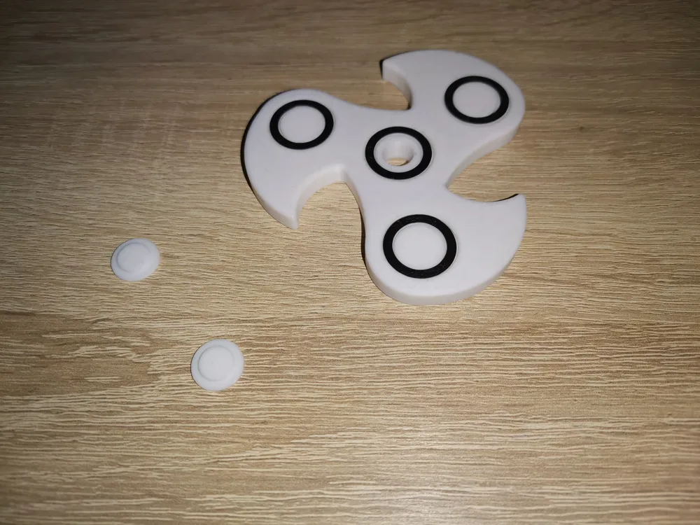 Multicolor fidget spinner with 3d printed bearings by BT3D printing ...