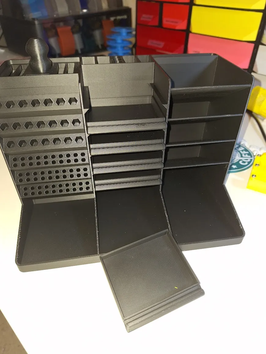 Workbench Organizer by LindyH MakerWorld: Download Free 3D Models