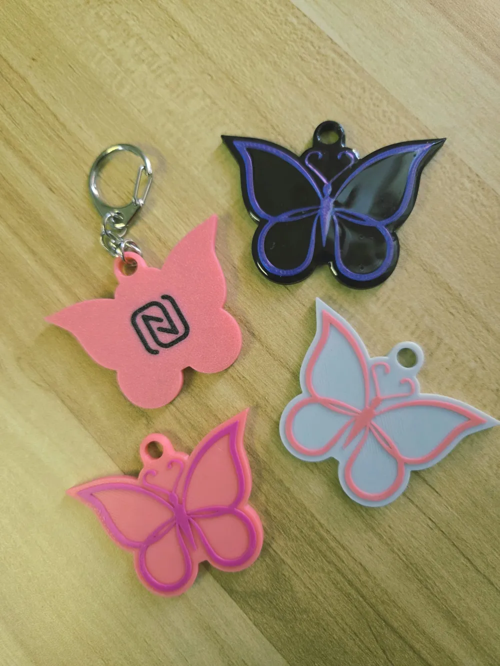 Butterfly nfc keychain - Free 3D Print Model - MakerWorld
