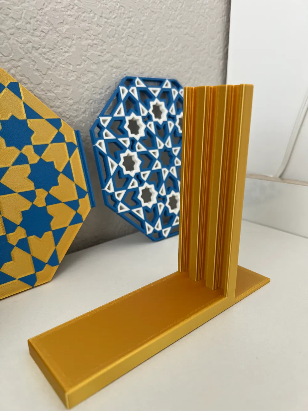 Modular Bookend System with Two Included Inserts by TwinMoons - MakerWorld