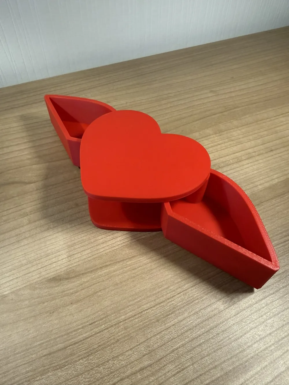 2-Part Rotatable Heart Box - Valentine's Day - Free 3D Print Model ...