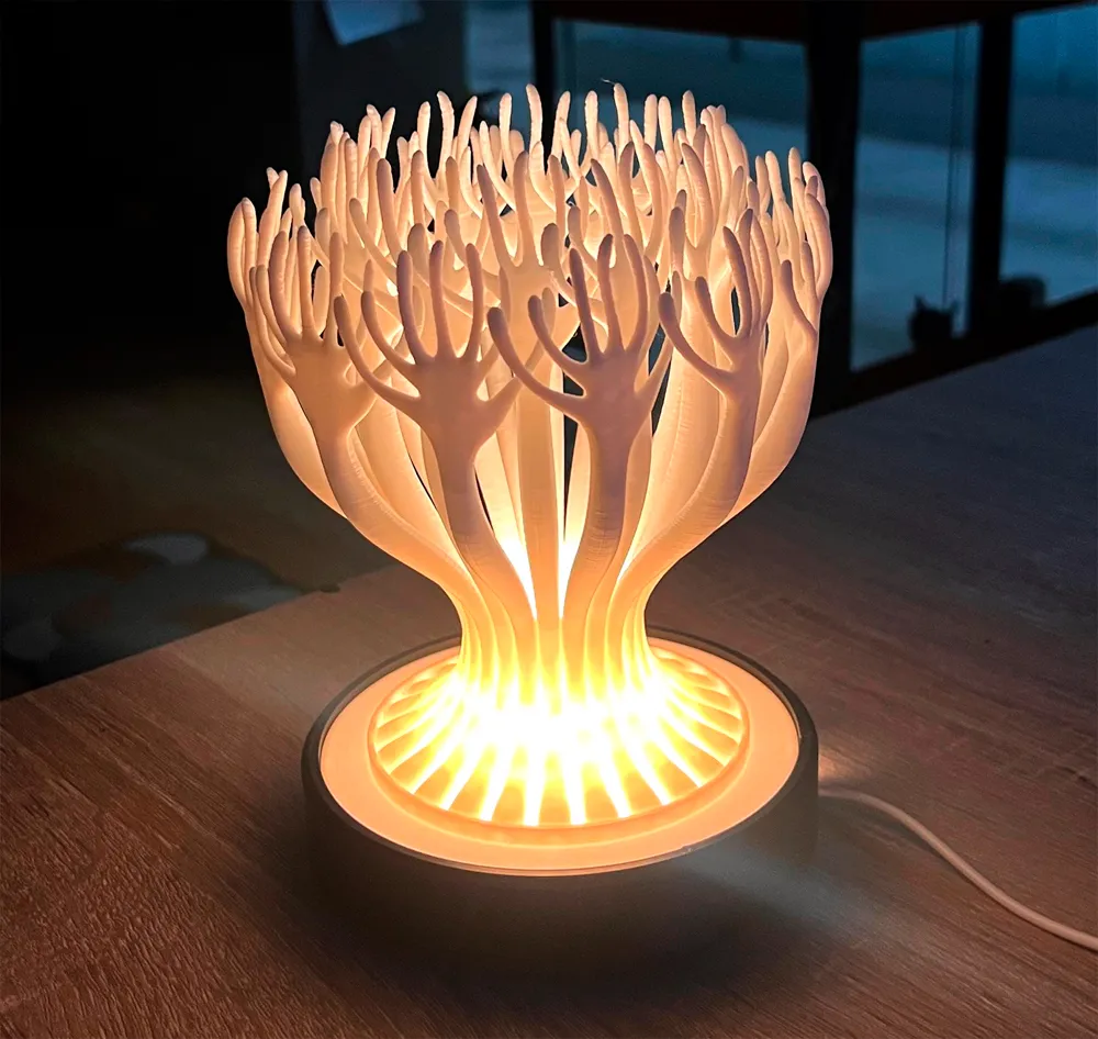 MODERN TREE LAMP by MauricioDUARTE - MakerWorld