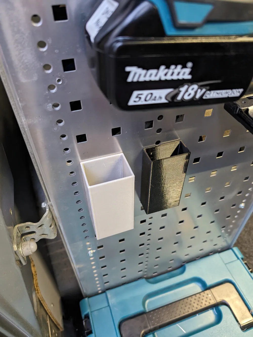 Square OBI Pegboard (10 mm) Pen holder by Jonas Kviesgaard - MakerWorld