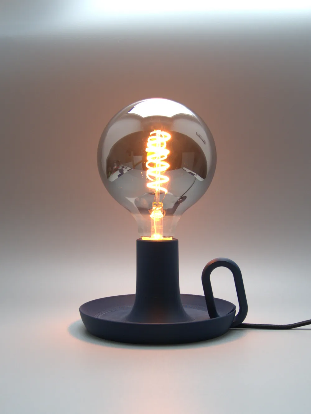 Lumière Lamp holder by SoDR MakerWorld: Download Free 3D Models
