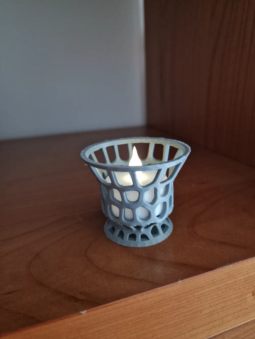 Tea light vase by QuiqueCrimson - MakerWorld