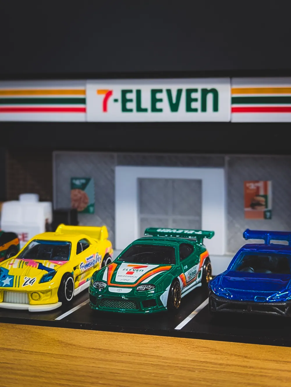 Conjunto de modelo 7-Eleven - Diorama a escala 1:64 por LAYRLAB MakerWorld: Descarga Modelos 3D ...
