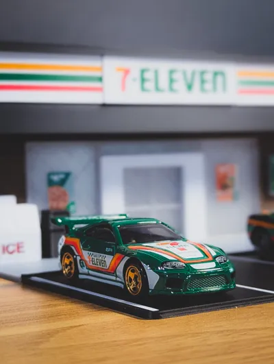 7-Eleven Model Set - 1:64 Scale Diorama - Free 3D Print Model - MakerWorld