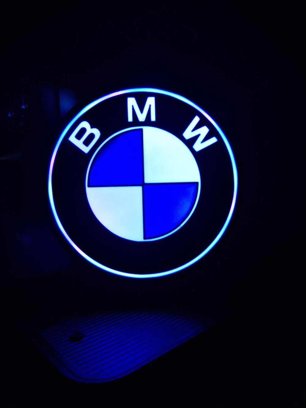 BMW Led Lightbox by LLDJ3D - MakerWorld