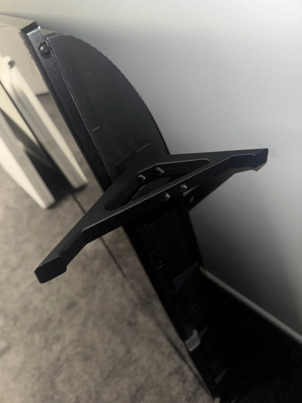 TCL Tv Leg Riser Remixed by Tetra MakerWorld: Download Free 3D Models