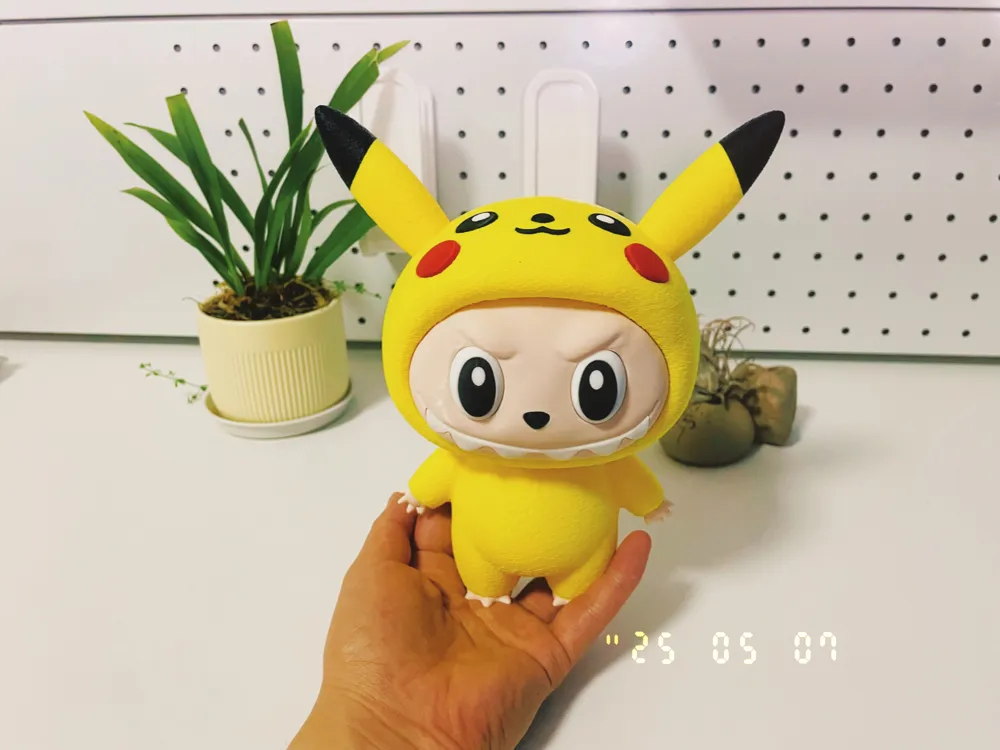 Pikachu + Labubu, the first Labubu in Pokémon (NO AMS) by 手残的Leo ...