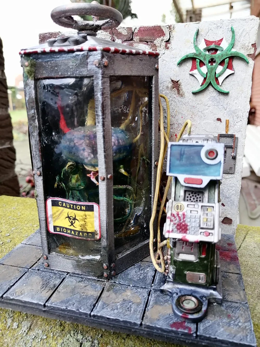 Sci-Fi Life pod/ aquarium resident evil style by achajus - MakerWorld