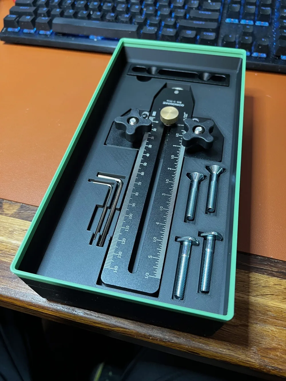 Thin Rip Jig Table Saw Jig Guide Gridfinity Bin - Free 3D Print Model ...