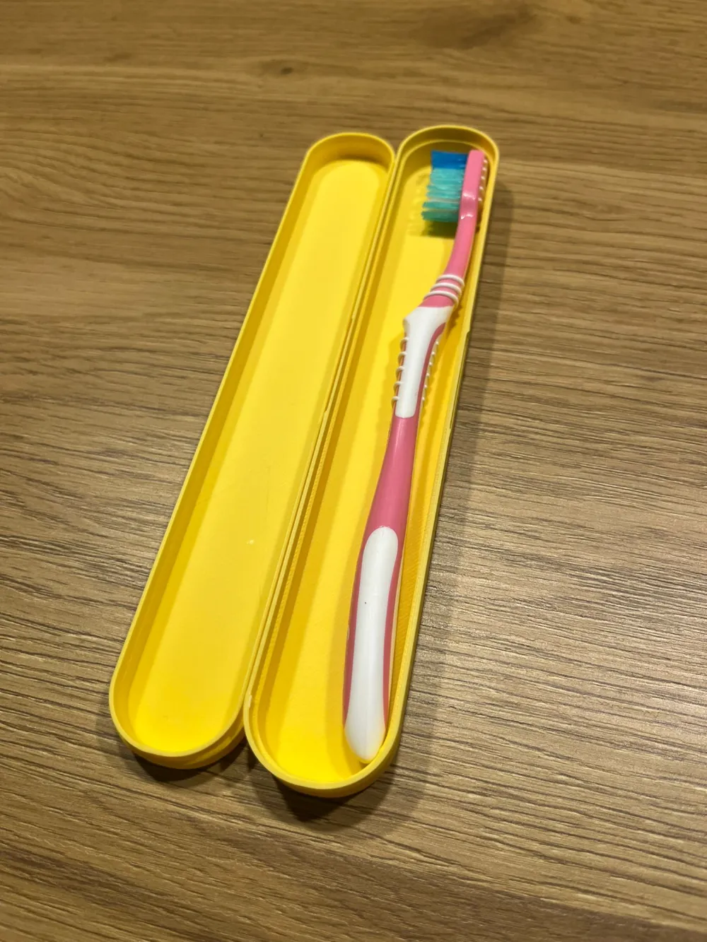Simple Toothbrush Case by 3D URSA MakerWorld: Download Free 3D Models