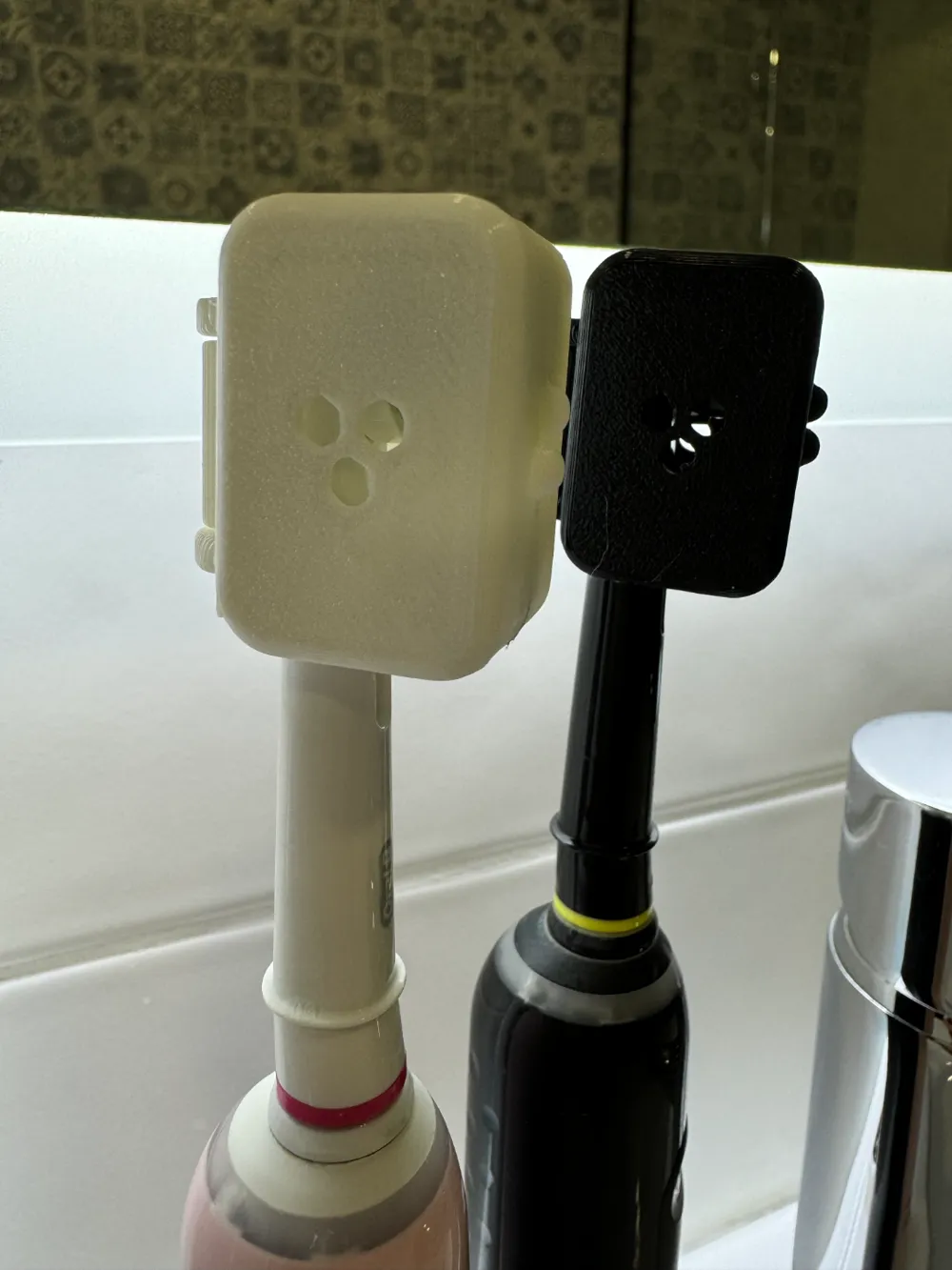 Oral B Cap with Magnets 6x2mm Remixed by Diogo Resende - MakerWorld